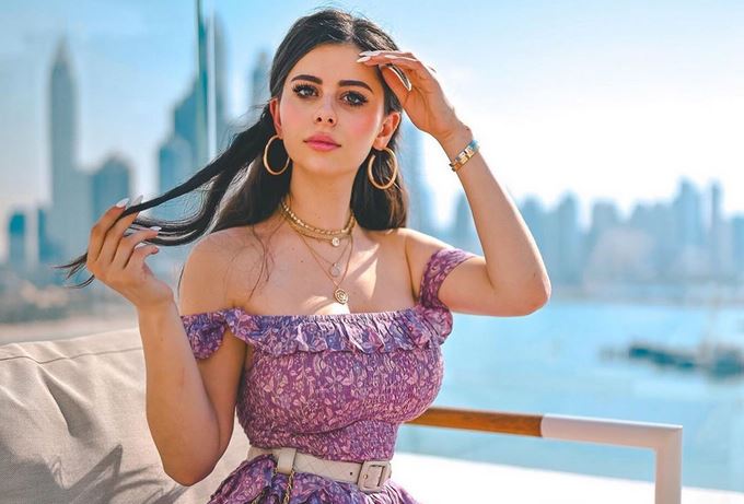 AzzyLand Net Worth 2024: Age, Height, Weight, Boyfriend, Dating, Kids ...