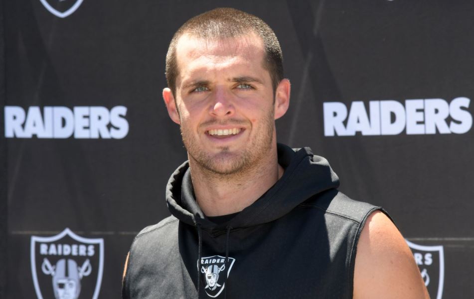 Derek Carr net worth 2024, age, height, wife, girlfriend, kids ...