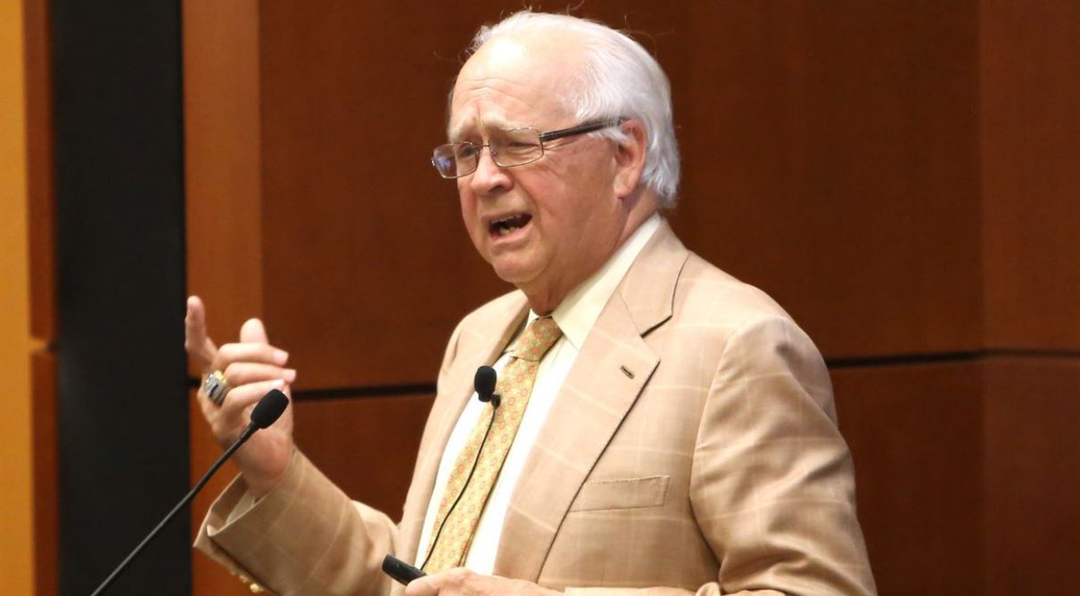 Dr James Andrews Net Worth 2024: Age, Height, Weight, Wife, Kids, Bio-Wiki