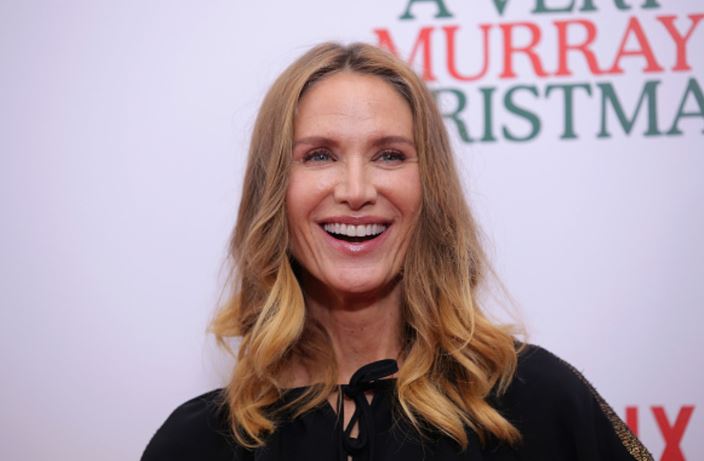 Kelly Lynch Net Worth 2024: Age, Height, Weight, Husband, Kids, Bio-Wiki