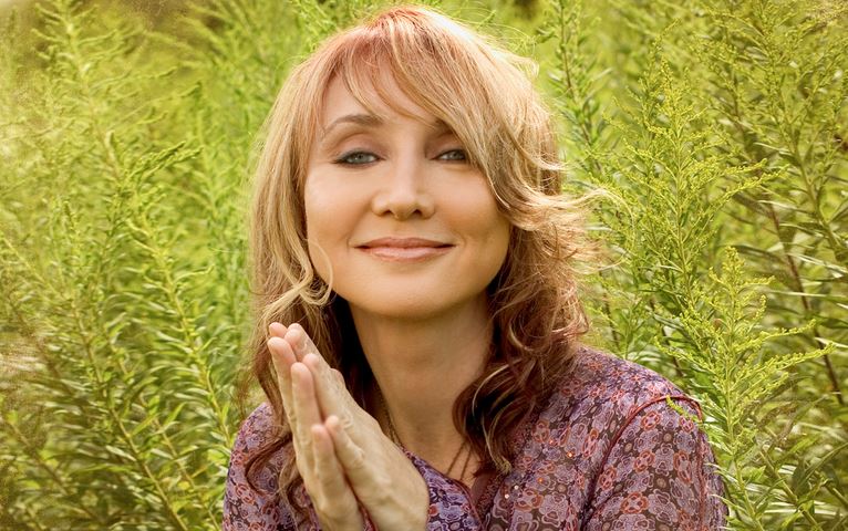 Pam Tillis Net Worth 2024: Age, Height, Weight, Husband, Kids, Bio-Wiki