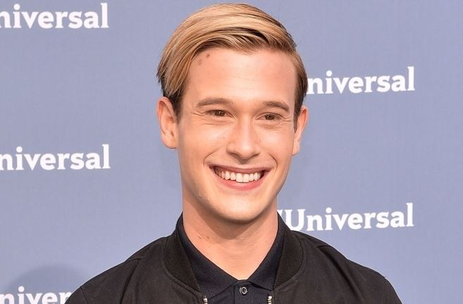 Tyler Henry Net Worth 2024: Age, Height, Weight, Girlfriend, Dating ...